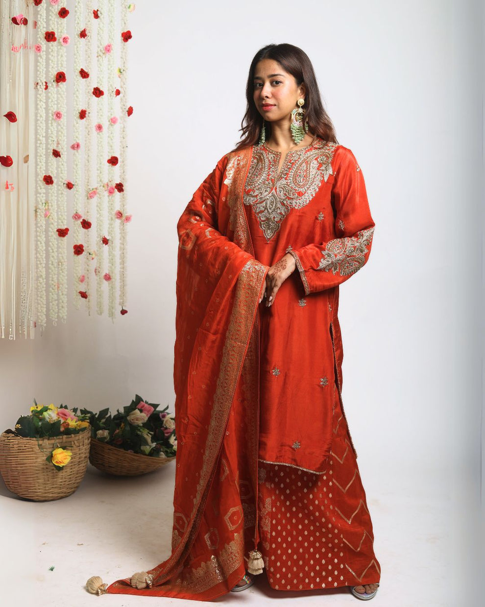 HOOR~ Straight kurta with kaliwala pants and dupatta – HUMERA's Ensembles